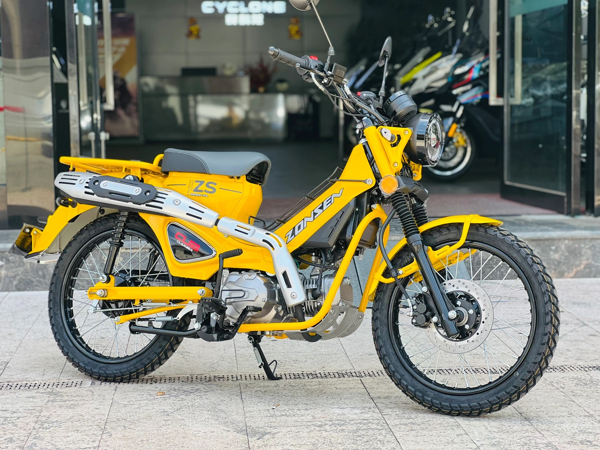ZONSEN YEMI KEMBARAN HONDA CT125 DARI CHINA - 645magazine